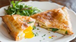 Brick pastry with egg: a crispy and easy recipe